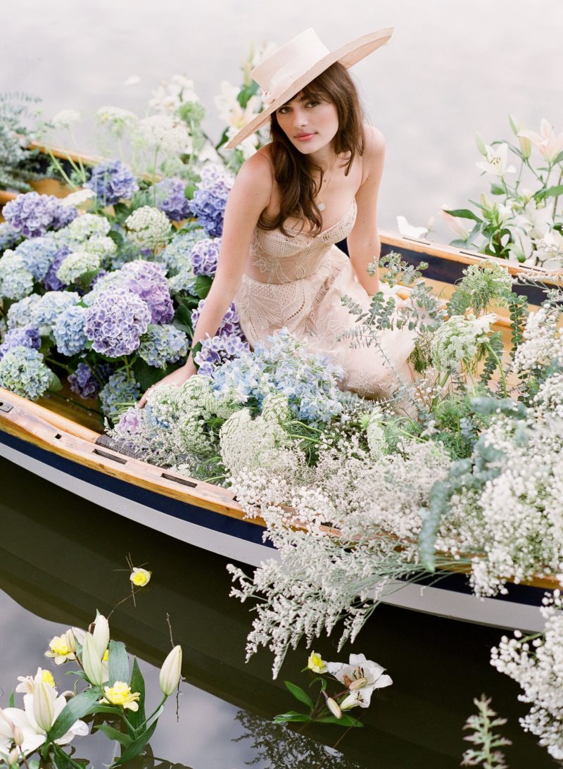 Springtime Editorial Floral Inspiration Featured in Flutter Magazine ...